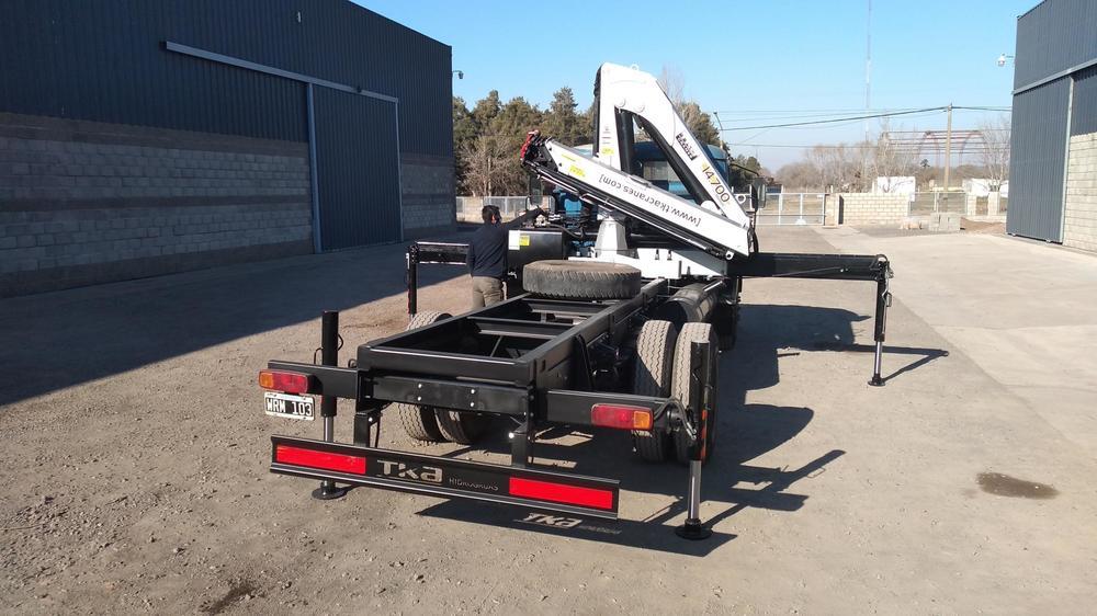 Leandro Jacob apostó por una TKA 14.700 - Hidrogrúas TKA